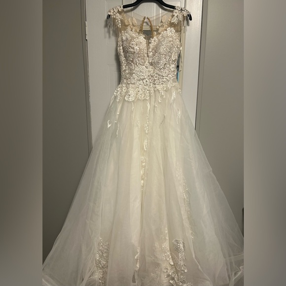 Ida Torres | Dresses | Ida Torres Wedding Dress Cupraea Tigris | Poshmark